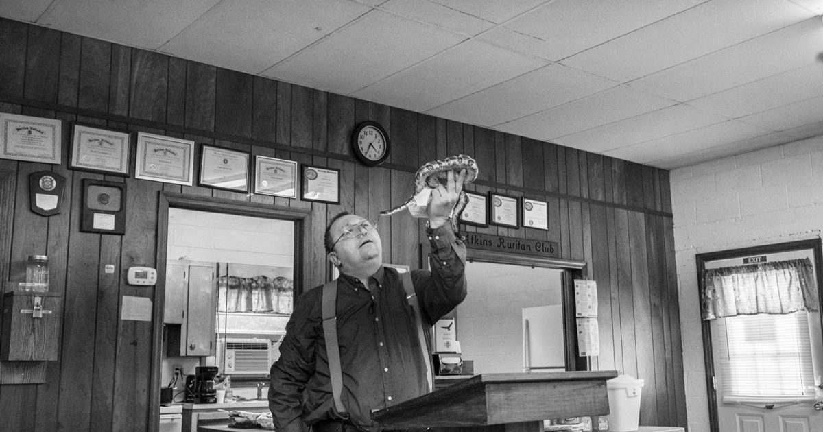 The passion of West Virginia's last snake-handling church | Huck