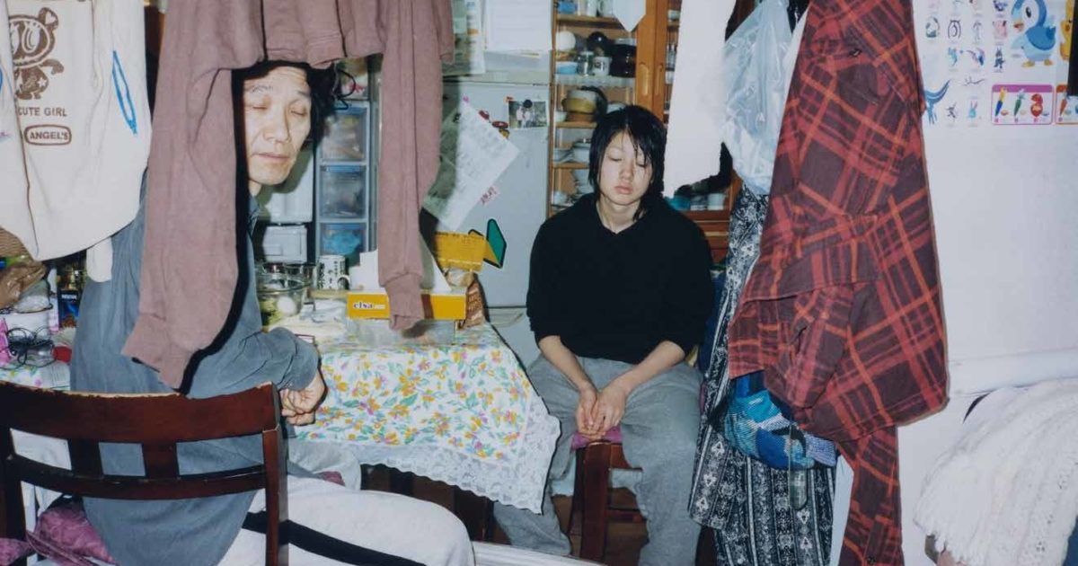 A humorous look at Japanese family life, in photos | Huck