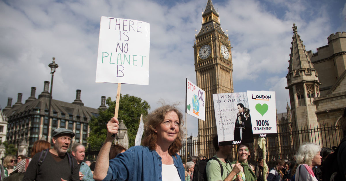 Thousands march worldwide against climate change | Huck